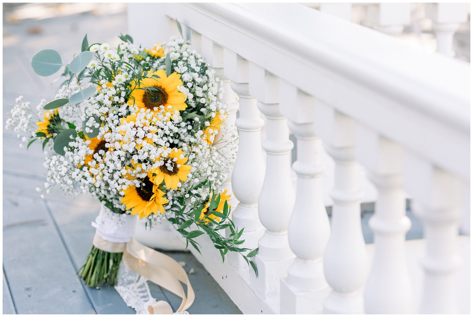 Caitlin & Jon | Pretty Prairie Farm Wedding - amandaeloisephotography.com
