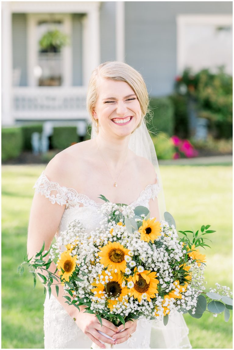 Caitlin & Jon | Pretty Prairie Farm Wedding - amandaeloisephotography.com